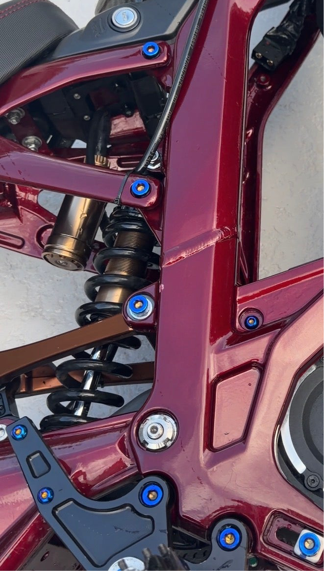 Titanium Triangle Bolts – Palm Racing