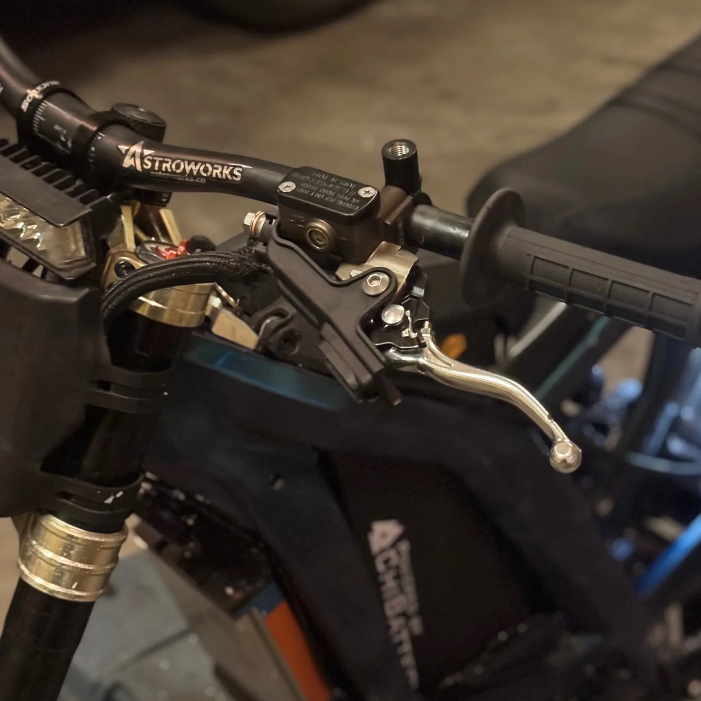 Surron Ultra Bee Brake Full Kit Rear – Palm Racing